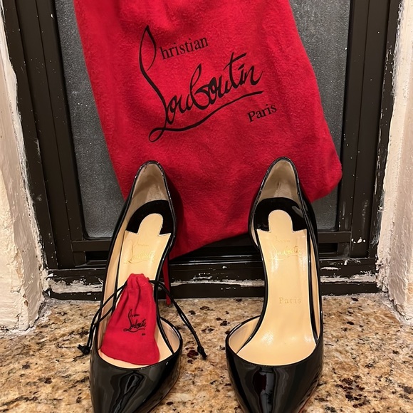 Christian Louboutin | Shoes | Christian Louboutin Red Bottom Shoes ...